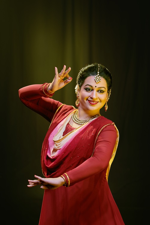About Us – Tanz Kathak